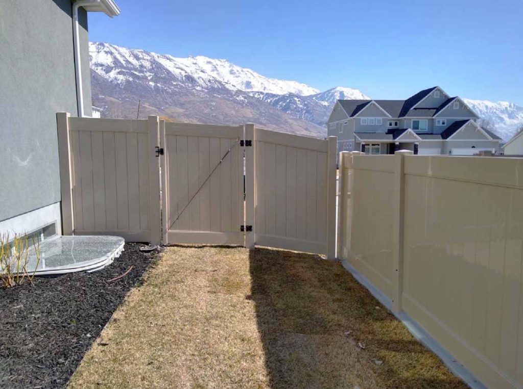 Vinyl Fence, Rail, Gate & Hardware | The Fence Specialist